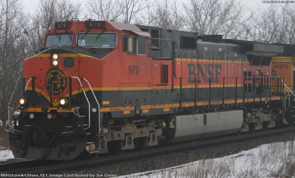 BNSF 979